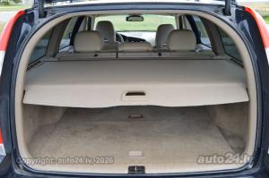 Zils Volvo V70 2006 Pērnava, ar dzinēja tilpumu 2.50 L un nobraukumu 400 tūkst. km par 1500 €, foto 9 vietnē AUTOMOTO.COM.LV