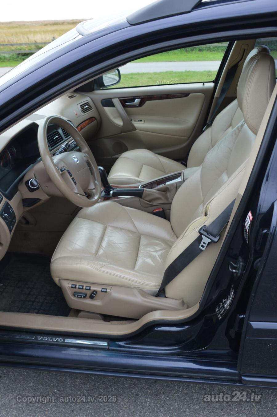 Zils Volvo V70 2006 Pērnava, ar dzinēja tilpumu 2.50 L un nobraukumu 400 tūkst. km par 1500 €, foto 11 vietnē AUTOMOTO.COM.LV