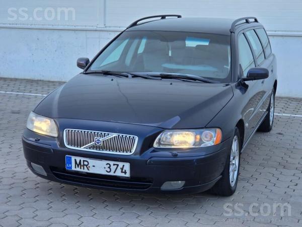 Синий Вольво В70 2006 в Рига, объемом двигателя 2.40 л и пробегом 369 тыс. км за 2400 €, фото 7 на AUTOMOTO.COM.LV