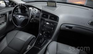 Blue Volvo V70 2006 in Jelgava, with an engine capacity of 2.40 L and mileage of 0 thousand km for 2400 €, photo 10 on AUTOMOTO.COM.LV