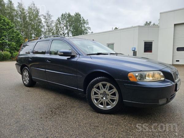 Zils Volvo V70 2007 Rīga, ar dzinēja tilpumu 2.40 L un nobraukumu 0 tūkst. km par 2150 €, foto 9 vietnē AUTOMOTO.COM.LV