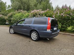 Zils Volvo V70 2007 Rīga, ar dzinēja tilpumu 2.40 L un nobraukumu 0 tūkst. km par 2150 €, foto 12 vietnē AUTOMOTO.COM.LV