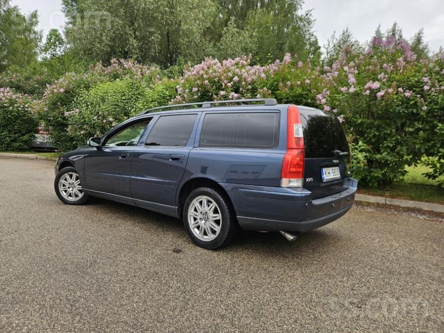 Zils Volvo V70 2007 Rīga, ar dzinēja tilpumu 2.40 L un nobraukumu 0 tūkst. km par 2150 €, foto 12 vietnē AUTOMOTO.COM.LV