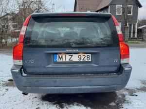 Zils Volvo V70 2007 Viļņa, ar dzinēja tilpumu 2.40 L un nobraukumu 469 tūkst. km par 1950 €, foto 4 vietnē AUTOMOTO.COM.LV