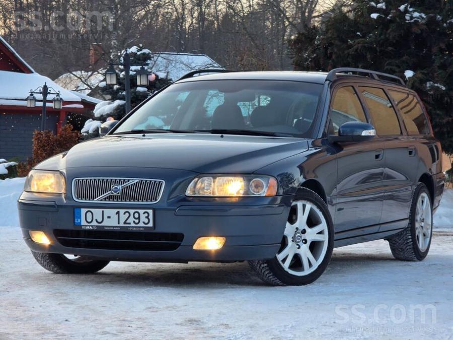 Blue Volvo V70 2007 in Riga, with an engine capacity of 2.40 L and mileage of 0 thousand km for 3650 €, photo 1 on AUTOMOTO.COM.LV