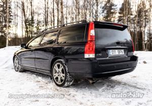 Blue Volvo V70 2007 in Tallinn, with an engine capacity of 2.40 L and mileage of 426 thousand km for 3390 €, photo 4 on AUTOMOTO.COM.LV