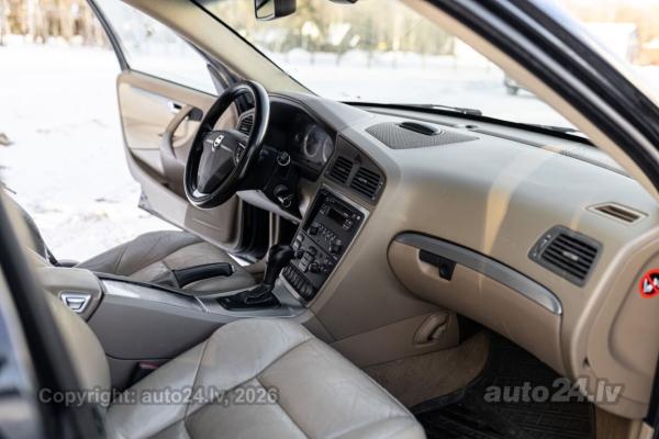 Zils Volvo V70 2007 Tallina, ar dzinēja tilpumu 2.40 L un nobraukumu 426 tūkst. km par 3390 €, foto 11 vietnē AUTOMOTO.COM.LV