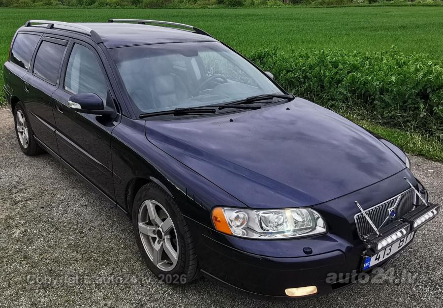 Zils Volvo V70 2007 Tallina, ar dzinēja tilpumu 2.40 L un nobraukumu 388 tūkst. km par 2800 €, foto 1 vietnē AUTOMOTO.COM.LV