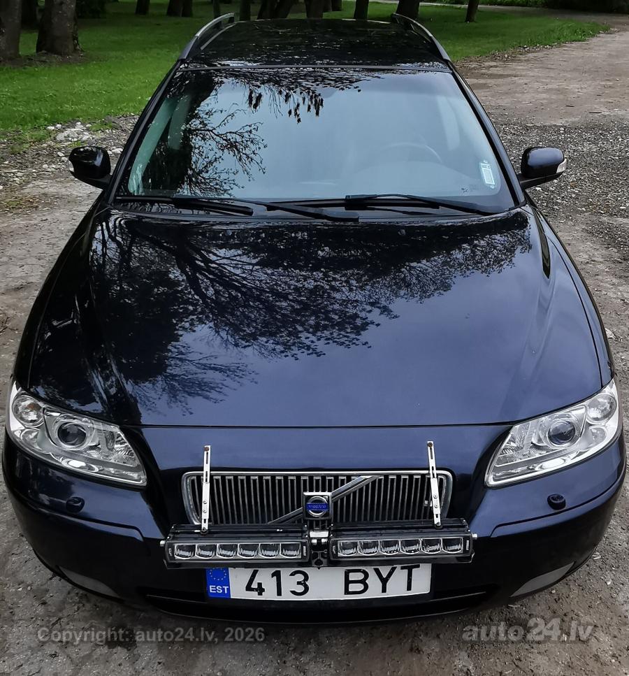 Zils Volvo V70 2007 Tallina, ar dzinēja tilpumu 2.40 L un nobraukumu 388 tūkst. km par 2800 €, foto 6 vietnē AUTOMOTO.COM.LV