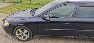 Zils Volvo V70 2007 Tallina, ar dzinēja tilpumu 2.40 L un nobraukumu 388 tūkst. km par 2800 €, foto 8 vietnē AUTOMOTO.COM.LV