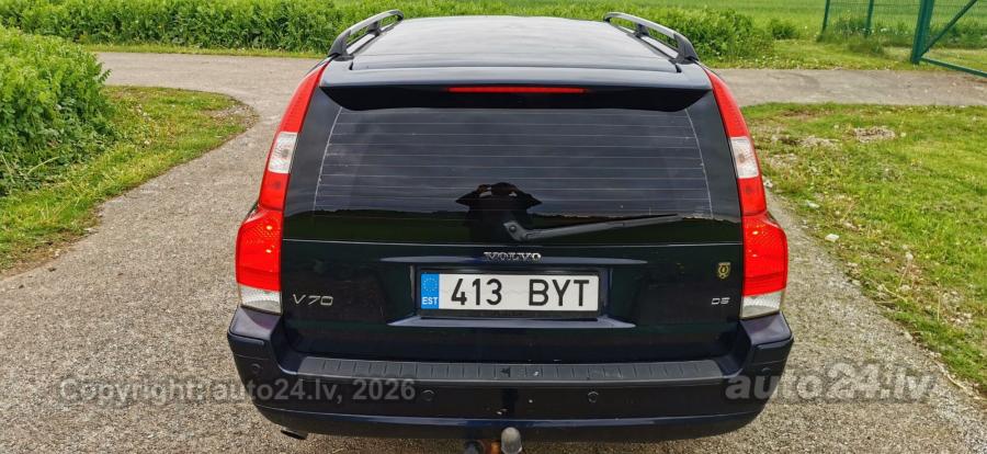 Zils Volvo V70 2007 Tallina, ar dzinēja tilpumu 2.40 L un nobraukumu 388 tūkst. km par 2800 €, foto 11 vietnē AUTOMOTO.COM.LV