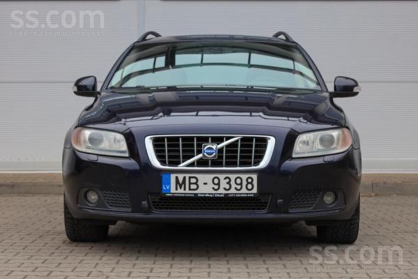 Blue Volvo V70 2007 in Riga, with an engine capacity of 2.40 L and mileage of 0 thousand km for 2995 €, photo 2 on AUTOMOTO.COM.LV
