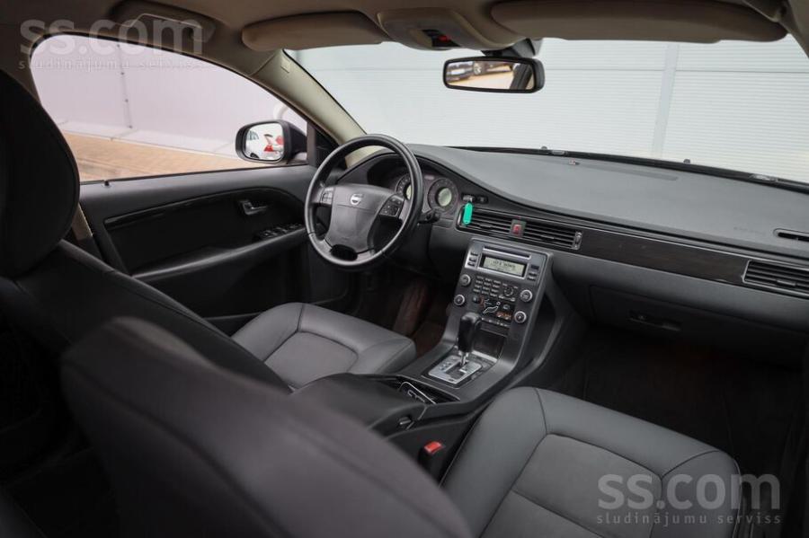 Blue Volvo V70 2007 in Riga, with an engine capacity of 2.40 L and mileage of 0 thousand km for 2995 €, photo 15 on AUTOMOTO.COM.LV