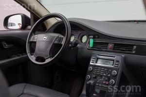 Blue Volvo V70 2007 in Riga, with an engine capacity of 2.40 L and mileage of 0 thousand km for 2995 €, photo 16 on AUTOMOTO.COM.LV