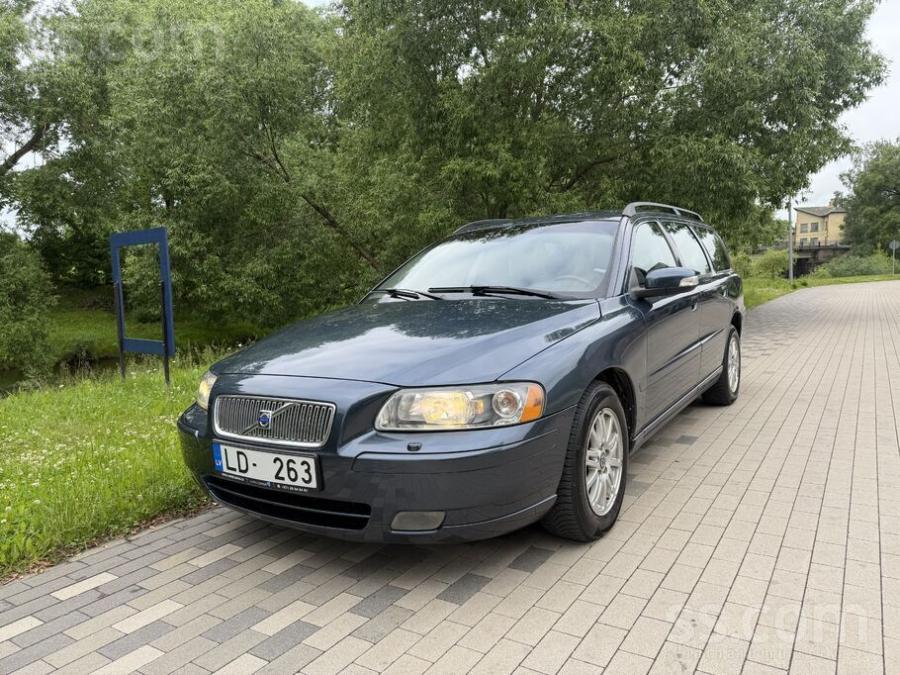 Синий Вольво В70 2007 в Резекне, объемом двигателя 2.40 л и пробегом 0 тыс. км за 2650 €, фото 3 на AUTOMOTO.COM.LV