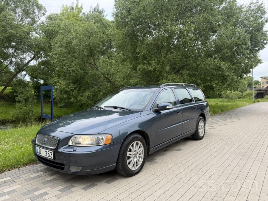 Синий Вольво В70 2007 в Резекне, объемом двигателя 2.40 л и пробегом 0 тыс. км за 2650 €, фото 5 на AUTOMOTO.COM.LV