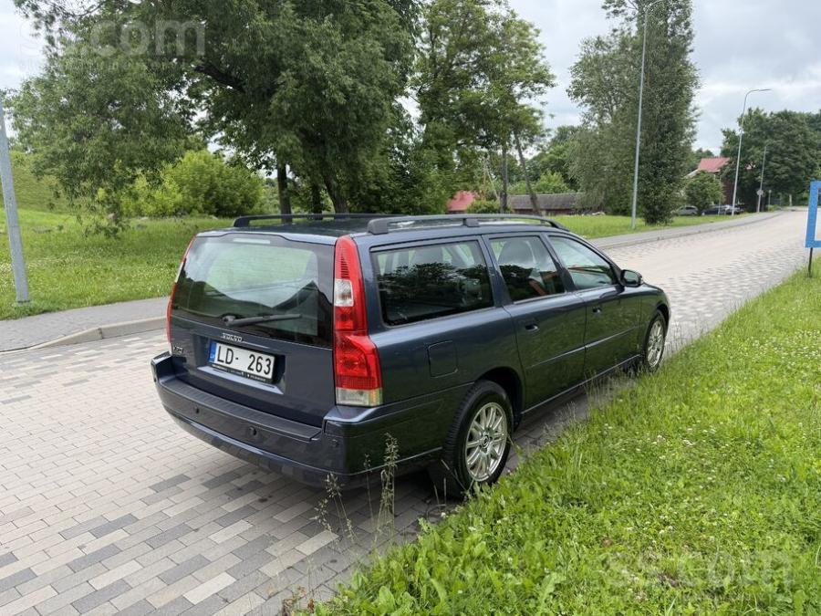 Синий Вольво В70 2007 в Резекне, объемом двигателя 2.40 л и пробегом 0 тыс. км за 2650 €, фото 6 на AUTOMOTO.COM.LV