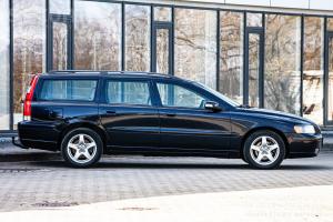 Zils Volvo V70 2007 Tukums, ar dzinēja tilpumu 2.40 L un nobraukumu 0 tūkst. km par 3690 €, foto 3 vietnē AUTOMOTO.COM.LV