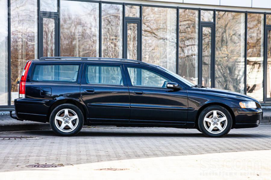 Zils Volvo V70 2007 Tukums, ar dzinēja tilpumu 2.40 L un nobraukumu 0 tūkst. km par 3690 €, foto 3 vietnē AUTOMOTO.COM.LV