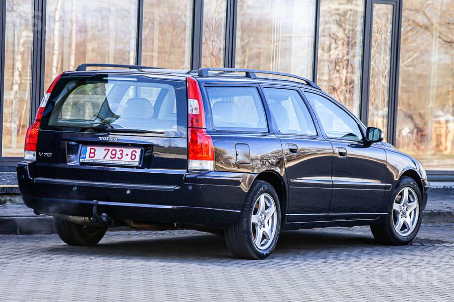 Zils Volvo V70 2007 Tukums, ar dzinēja tilpumu 2.40 L un nobraukumu 0 tūkst. km par 3690 €, foto 4 vietnē AUTOMOTO.COM.LV