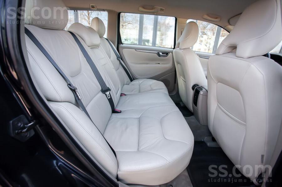 Zils Volvo V70 2007 Tukums, ar dzinēja tilpumu 2.40 L un nobraukumu 0 tūkst. km par 3690 €, foto 13 vietnē AUTOMOTO.COM.LV