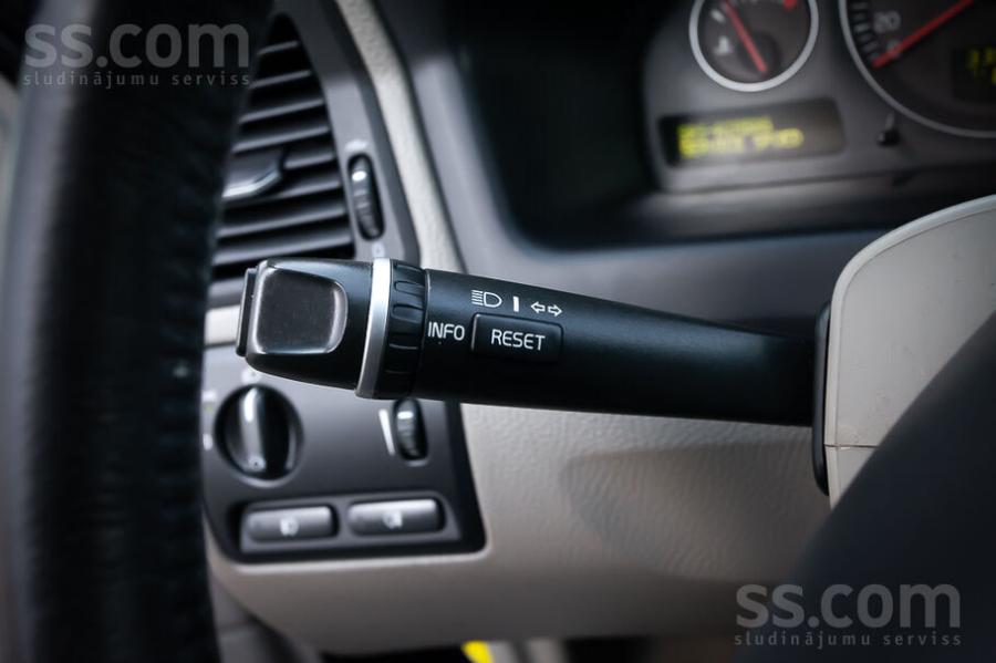 Zils Volvo V70 2007 Tukums, ar dzinēja tilpumu 2.40 L un nobraukumu 0 tūkst. km par 3690 €, foto 18 vietnē AUTOMOTO.COM.LV