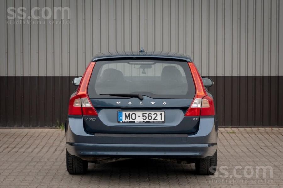 Zils Volvo V70 2007 Talsi, ar dzinēja tilpumu 2.40 L un nobraukumu 358 tūkst. km par 4090 €, foto 6 vietnē AUTOMOTO.COM.LV