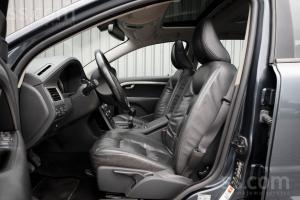 Zils Volvo V70 2007 Talsi, ar dzinēja tilpumu 2.40 L un nobraukumu 358 tūkst. km par 4090 €, foto 10 vietnē AUTOMOTO.COM.LV