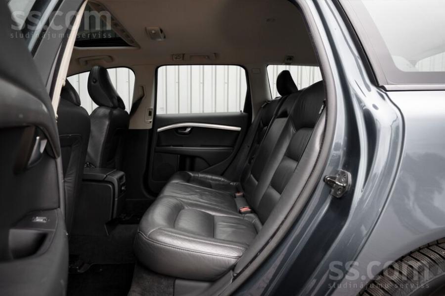 Zils Volvo V70 2007 Talsi, ar dzinēja tilpumu 2.40 L un nobraukumu 358 tūkst. km par 4090 €, foto 11 vietnē AUTOMOTO.COM.LV
