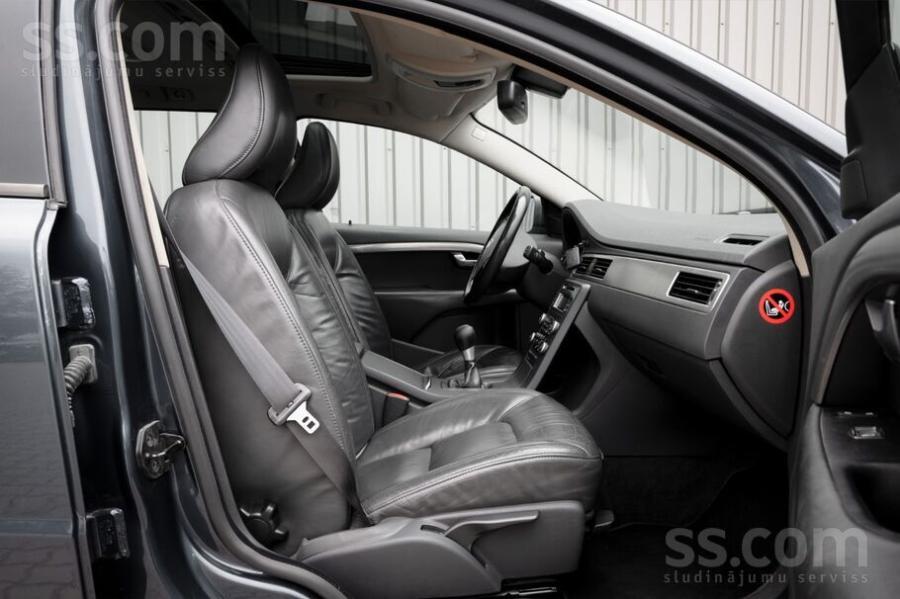 Zils Volvo V70 2007 Talsi, ar dzinēja tilpumu 2.40 L un nobraukumu 358 tūkst. km par 4090 €, foto 13 vietnē AUTOMOTO.COM.LV