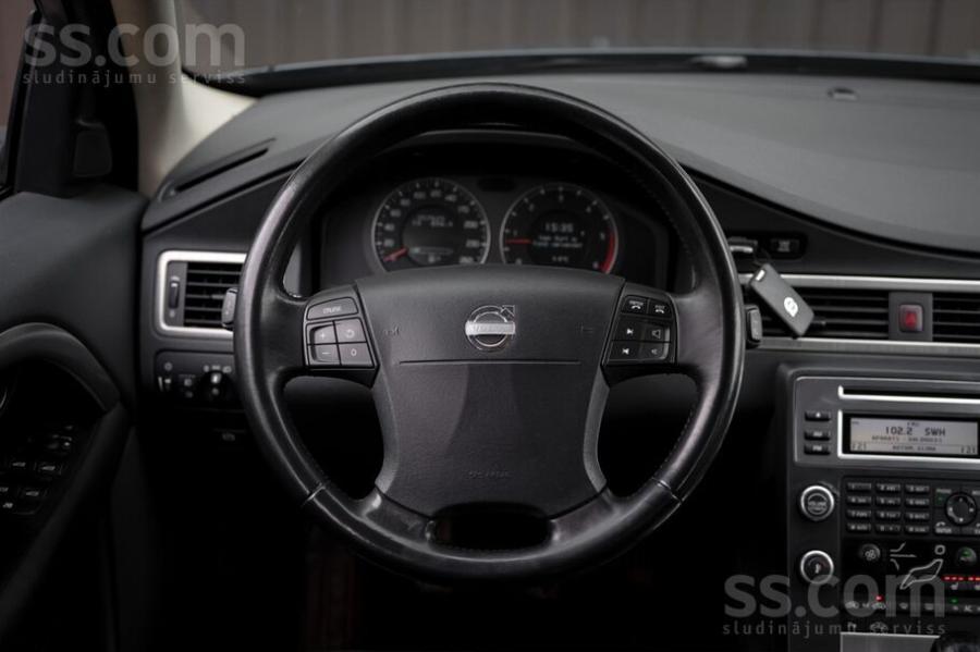 Zils Volvo V70 2007 Talsi, ar dzinēja tilpumu 2.40 L un nobraukumu 358 tūkst. km par 4090 €, foto 18 vietnē AUTOMOTO.COM.LV
