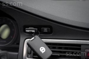 Zils Volvo V70 2007 Talsi, ar dzinēja tilpumu 2.40 L un nobraukumu 358 tūkst. km par 4090 €, foto 21 vietnē AUTOMOTO.COM.LV