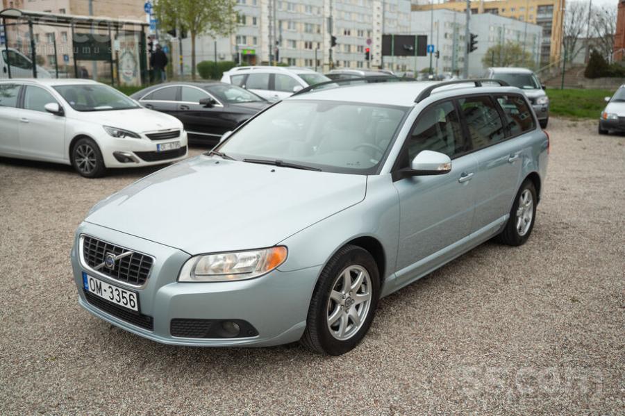 Zils Volvo V70 2007 Liepāja, ar dzinēja tilpumu 2.40 L un nobraukumu 352 tūkst. km par 4900 €, foto 1 vietnē AUTOMOTO.COM.LV