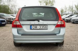 Zils Volvo V70 2007 Liepāja, ar dzinēja tilpumu 2.40 L un nobraukumu 352 tūkst. km par 4900 €, foto 7 vietnē AUTOMOTO.COM.LV