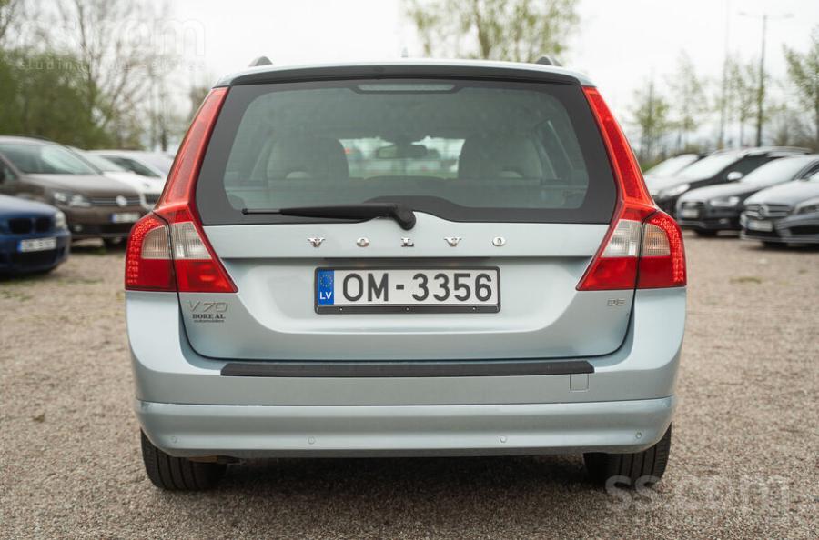 Zils Volvo V70 2007 Liepāja, ar dzinēja tilpumu 2.40 L un nobraukumu 352 tūkst. km par 4900 €, foto 7 vietnē AUTOMOTO.COM.LV