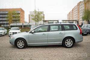 Zils Volvo V70 2007 Liepāja, ar dzinēja tilpumu 2.40 L un nobraukumu 352 tūkst. km par 4900 €, foto 9 vietnē AUTOMOTO.COM.LV