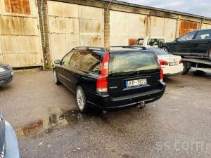 Zils Volvo V70 2007 Rīga, ar dzinēja tilpumu 2.40 L un nobraukumu 361 tūkst. km par 2250 €, foto 5 vietnē AUTOMOTO.COM.LV