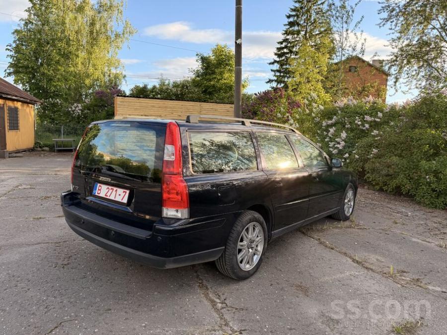 Zils Volvo V70 2007 Aizkraukle, ar dzinēja tilpumu 2.40 L un nobraukumu 222 tūkst. km par 4500 €, foto 7 vietnē AUTOMOTO.COM.LV
