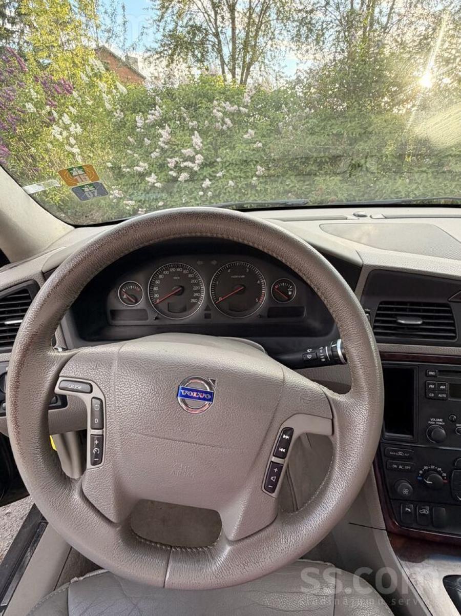 Zils Volvo V70 2007 Aizkraukle, ar dzinēja tilpumu 2.40 L un nobraukumu 222 tūkst. km par 4500 €, foto 9 vietnē AUTOMOTO.COM.LV