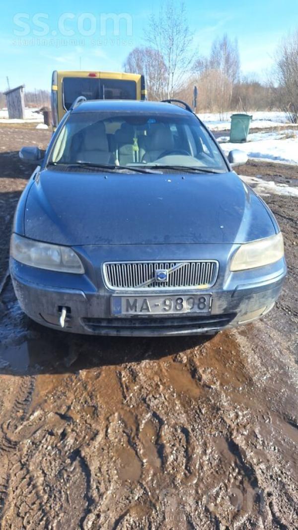 Синий Вольво В70 2007 в Бауска, объемом двигателя 2.40 л и пробегом 492 тыс. км за 620 €, фото 4 на AUTOMOTO.COM.LV