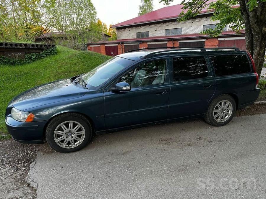 Синий Вольво В70 2007 в Лиепая, объемом двигателя 2.40 л и пробегом 397 тыс. км за 2000 €, фото 11 на AUTOMOTO.COM.LV