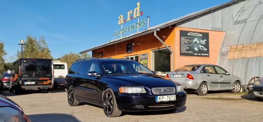 Zils Volvo V70 2007 Valmiera, ar dzinēja tilpumu 2.40 L un nobraukumu 342 tūkst. km par 2500 €, foto 1 vietnē AUTOMOTO.COM.LV