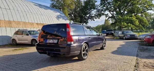 Zils Volvo V70 2007 Valmiera, ar dzinēja tilpumu 2.40 L un nobraukumu 342 tūkst. km par 2500 €, foto 3 vietnē AUTOMOTO.COM.LV