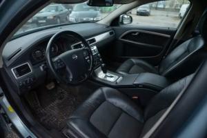 Blue Volvo V70 2007 in Liepaja, with an engine capacity of 2.40 L and mileage of 295 thousand km for 5450 €, photo 9 on AUTOMOTO.COM.LV