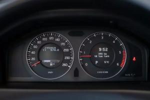 Blue Volvo V70 2007 in Liepaja, with an engine capacity of 2.40 L and mileage of 295 thousand km for 5450 €, photo 14 on AUTOMOTO.COM.LV