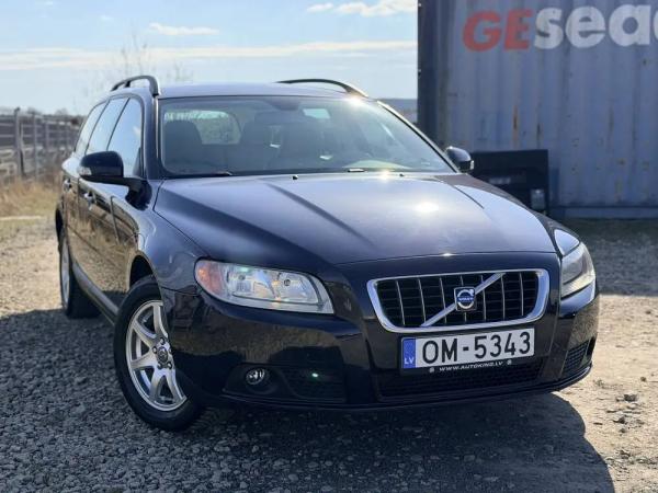 Blue Volvo V70 2007 in Riga, with an engine capacity of 2.40 L and mileage of 307 thousand km for 4250 €, photo 1 on AUTOMOTO.COM.LV