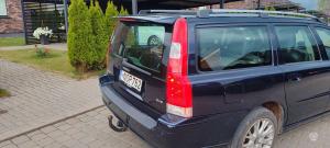 Blue Volvo V70 2007 in Vilnius, with an engine capacity of 2.40 L and mileage of 323 thousand km for 2150 €, photo 9 on AUTOMOTO.COM.LV