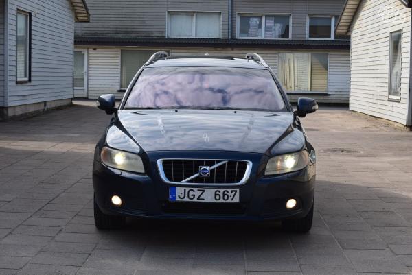 Blue Volvo V70 2007 in Vilnius, with an engine capacity of 2.40 L and mileage of 408 thousand km for 2300 €, photo 2 on AUTOMOTO.COM.LV