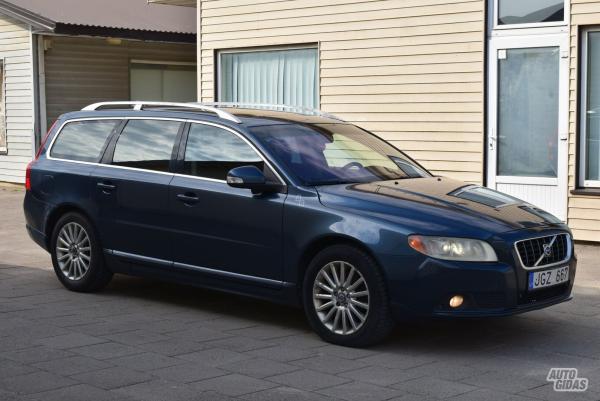 Blue Volvo V70 2007 in Vilnius, with an engine capacity of 2.40 L and mileage of 408 thousand km for 2300 €, photo 3 on AUTOMOTO.COM.LV