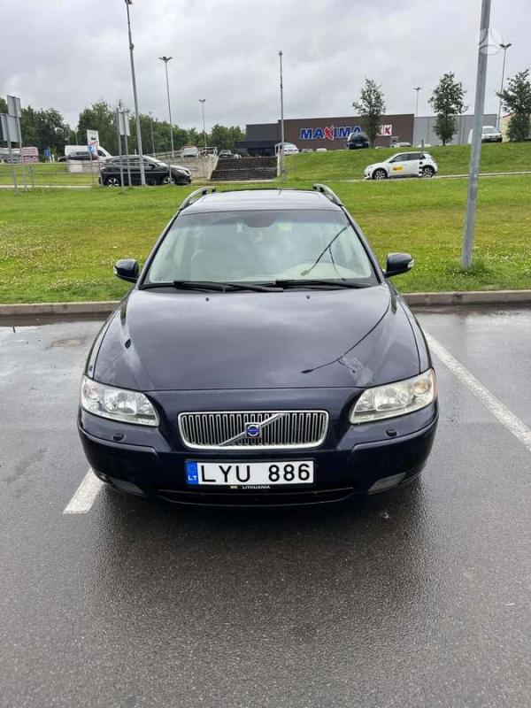 Zils Volvo V70 2007 Viļņa, ar dzinēja tilpumu 2.40 L un nobraukumu 408 tūkst. km par 1600 €, foto 3 vietnē AUTOMOTO.COM.LV